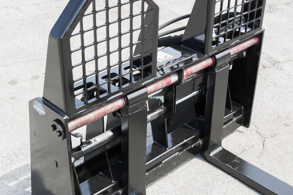 Blue Diamond Attachments – Hydraulic Pallet Fork Series 2 – 60″ Tines ...